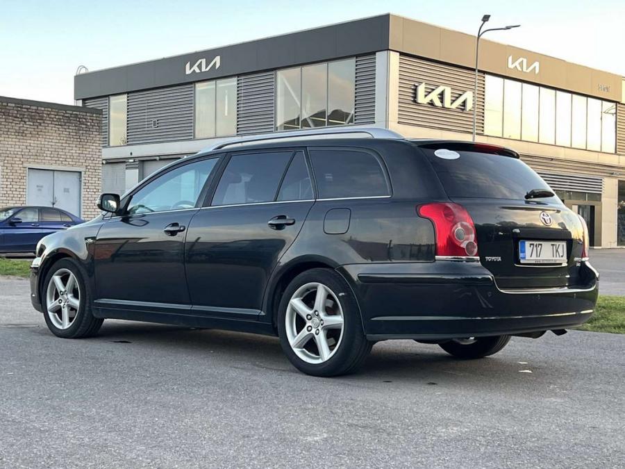 Melns Toyota Avensis 2009 Narva, ar dzinēja tilpumu 2.20 L un nobraukumu 269 tūkst. km par 2499 €, foto 18 vietnē AUTOMOTO.COM.LV