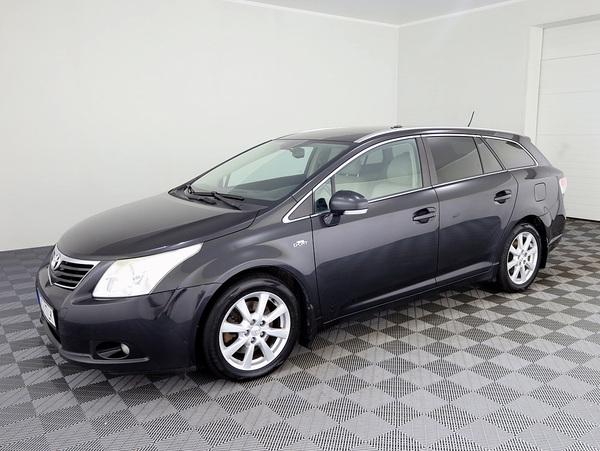 Black Toyota Avensis 2009 in Tallinn, with an engine capacity of 2.20 L and mileage of 366 thousand km for 2699 €, photo 3 on AUTOMOTO.COM.LV