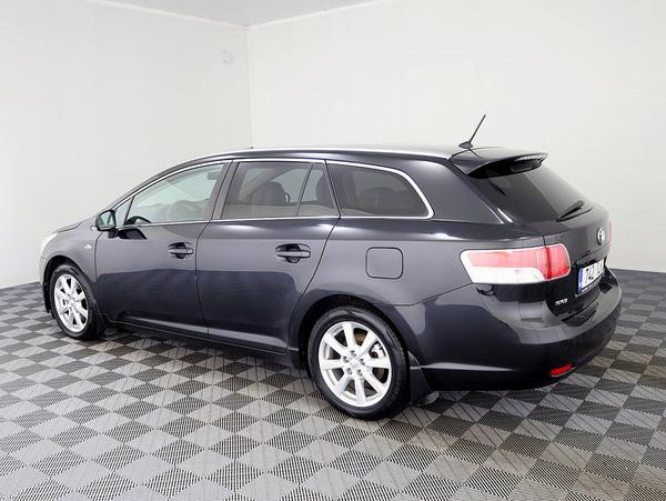 Black Toyota Avensis 2009 in Tallinn, with an engine capacity of 2.20 L and mileage of 366 thousand km for 2699 €, photo 5 on AUTOMOTO.COM.LV