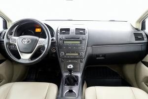 Black Toyota Avensis 2009 in Tallinn, with an engine capacity of 2.20 L and mileage of 366 thousand km for 2699 €, photo 6 on AUTOMOTO.COM.LV