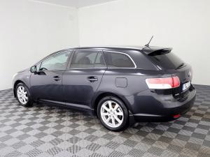 Black Toyota Avensis 2009 in Tallinn, with an engine capacity of 2.20 L and mileage of 366 thousand km for 2699 €, photo 12 on AUTOMOTO.COM.LV