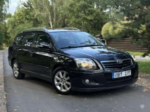 Black Toyota Avensis 2009 in Vilnius, with an engine capacity of 2.00 L and mileage of 291 thousand km for 2000 €, photo 4 on AUTOMOTO.COM.LV