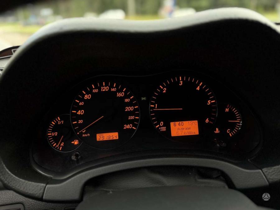 Black Toyota Avensis 2009 in Vilnius, with an engine capacity of 2.00 L and mileage of 291 thousand km for 2000 €, photo 26 on AUTOMOTO.COM.LV