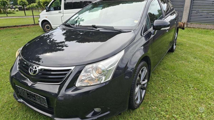 Melns Toyota Avensis 2009 Jurbarkas, ar dzinēja tilpumu 2.00 L un nobraukumu 256 tūkst. km par 2250 €, foto 3 vietnē AUTOMOTO.COM.LV