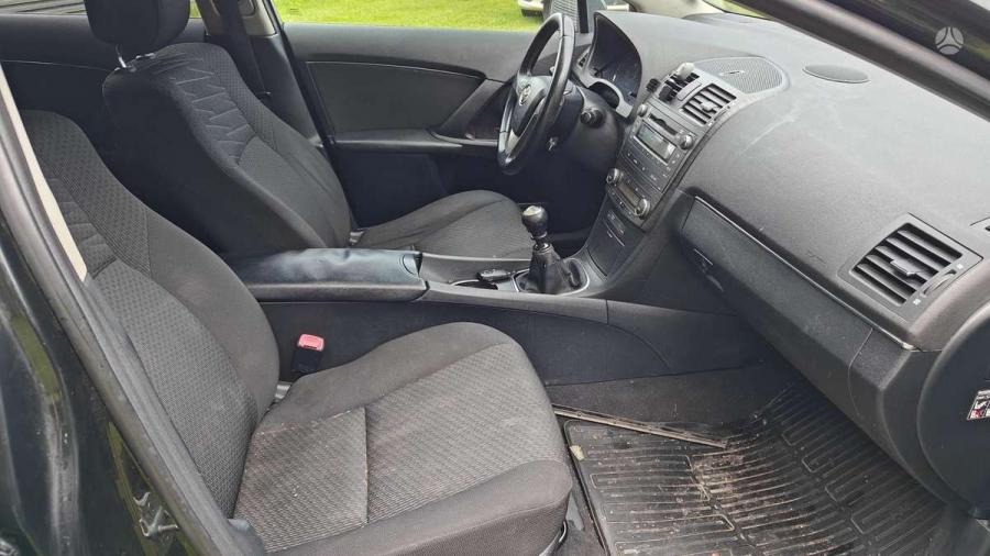 Melns Toyota Avensis 2009 Jurbarkas, ar dzinēja tilpumu 2.00 L un nobraukumu 256 tūkst. km par 2250 €, foto 6 vietnē AUTOMOTO.COM.LV