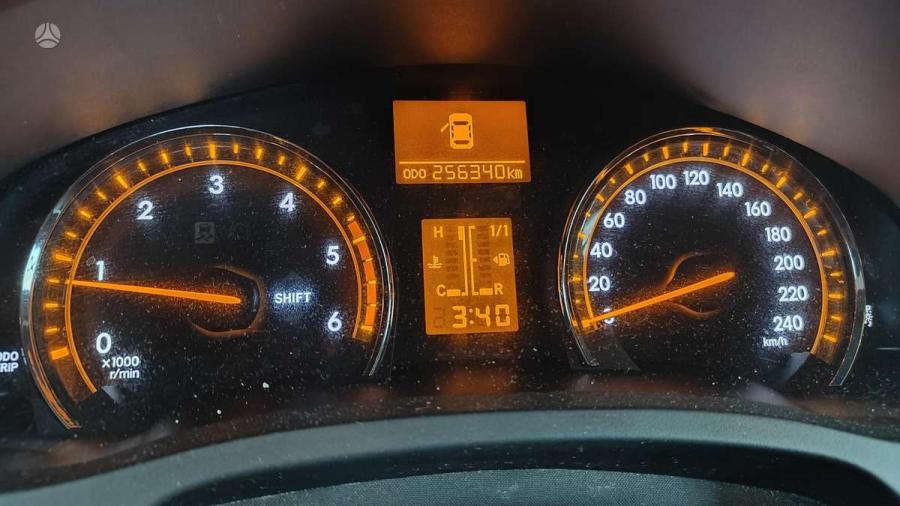 Melns Toyota Avensis 2009 Jurbarkas, ar dzinēja tilpumu 2.00 L un nobraukumu 256 tūkst. km par 2250 €, foto 10 vietnē AUTOMOTO.COM.LV