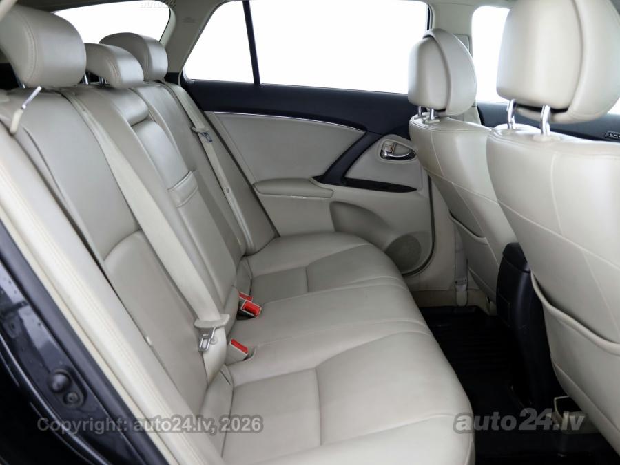 Черный Тойота Авенсис 2009 в Таллин, объемом двигателя 2.20 л и пробегом 366 тыс. км за 2699 €, фото 8 на AUTOMOTO.COM.LV
