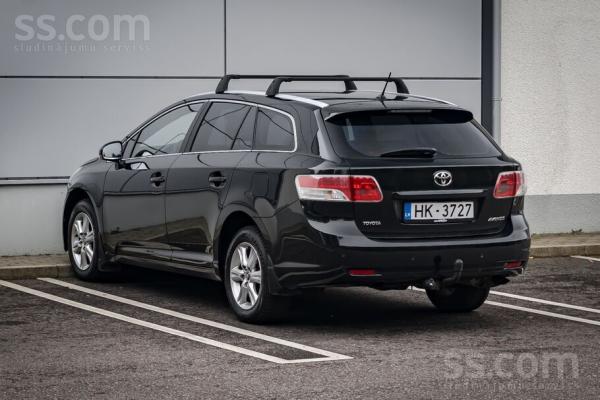 Melns Toyota Avensis 2009 Rīga, ar dzinēja tilpumu 2.00 L un nobraukumu 350 tūkst. km par 2950 €, foto 7 vietnē AUTOMOTO.COM.LV