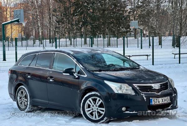Melns Toyota Avensis 2010 Tallina, ar dzinēja tilpumu 2.00 L un nobraukumu 360 tūkst. km par 2690 €, foto 1 vietnē AUTOMOTO.COM.LV