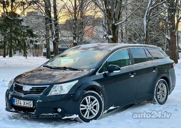 Melns Toyota Avensis 2010 Tallina, ar dzinēja tilpumu 2.00 L un nobraukumu 360 tūkst. km par 2690 €, foto 2 vietnē AUTOMOTO.COM.LV