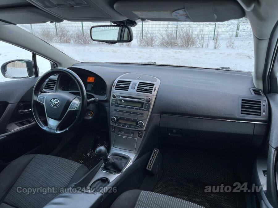 Black Toyota Avensis 2010 in Tallinn, with an engine capacity of 2.00 L and mileage of 360 thousand km for 2690 €, photo 7 on AUTOMOTO.COM.LV