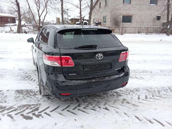 Black Toyota Avensis 2010 in Alytus, with an engine capacity of 2.00 L and mileage of 247 thousand km for 4400 €, photo 9 on AUTOMOTO.COM.LV