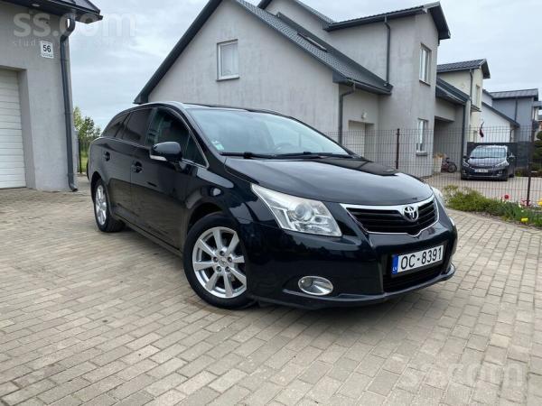 Black Toyota Avensis 2010 in Jekabpils, with an engine capacity of 2.00 L and mileage of 274 thousand km for 5800 €, photo 1 on AUTOMOTO.COM.LV