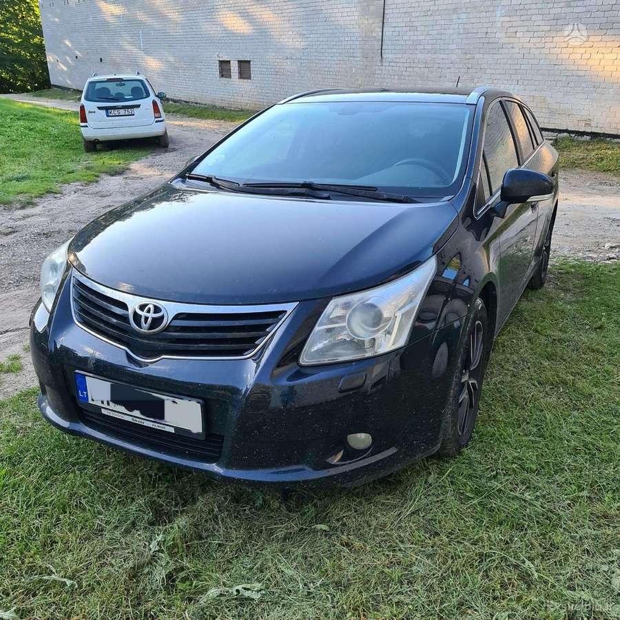 Black Toyota Avensis 2010 in Vilnius, with an engine capacity of 1.90 L and mileage of 385 thousand km for 2490 €, photo 2 on AUTOMOTO.COM.LV