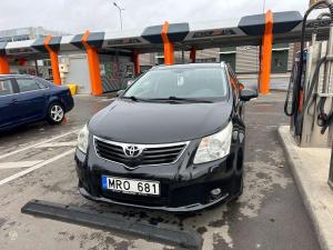 Black Toyota Avensis 2010 in Kaunas, with an engine capacity of 2.23 L and mileage of 300 thousand km for 3200 €, photo  on AUTOMOTO.COM.LV