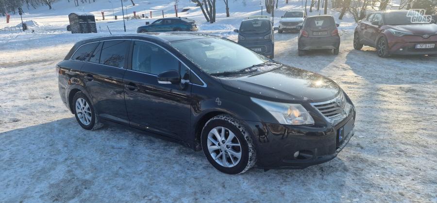 Black Toyota Avensis 2010 in Vilnius, with an engine capacity of 2.00 L and mileage of 304 thousand km for 3800 €, photo 6 on AUTOMOTO.COM.LV