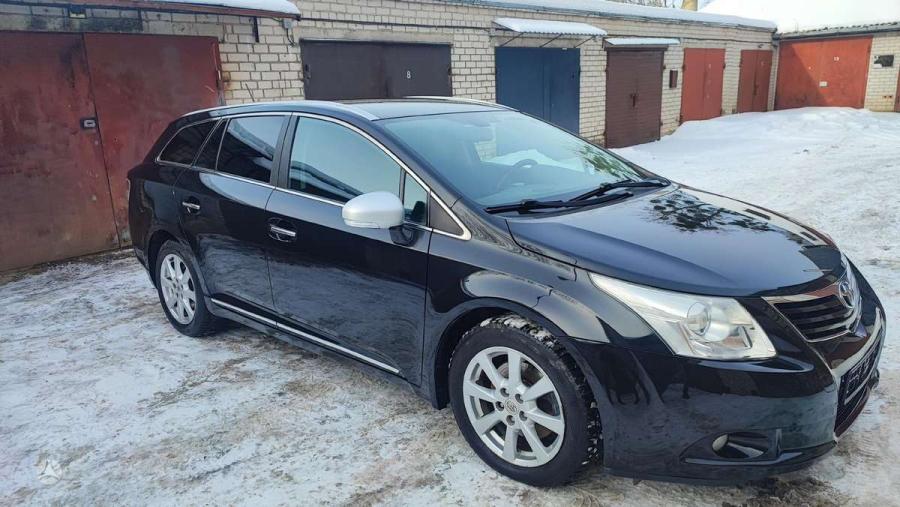 Melns Toyota Avensis 2010 Prienai, ar dzinēja tilpumu 2.23 L un nobraukumu 288 tūkst. km par 4100 €, foto 5 vietnē AUTOMOTO.COM.LV