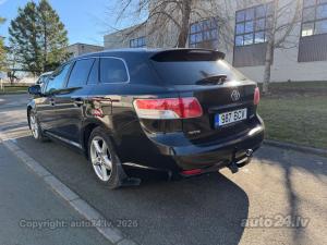 Melns Toyota Avensis 2010 Tallina, ar dzinēja tilpumu 2.00 L un nobraukumu 326 tūkst. km par 5500 €, foto 6 vietnē AUTOMOTO.COM.LV