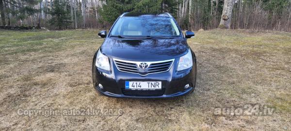 Black Toyota Avensis 2010 in Rapla, with an engine capacity of 2.20 L and mileage of 324 thousand km for 5000 €, photo 2 on AUTOMOTO.COM.LV