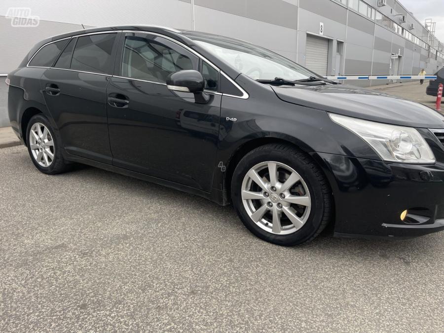Melns Toyota Avensis 2010 Viļņa, ar dzinēja tilpumu 2.20 L un nobraukumu 350 tūkst. km par 3000 €, foto 11 vietnē AUTOMOTO.COM.LV