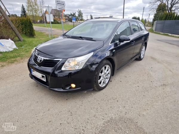 Melns Toyota Avensis 2010 Viļņa, ar dzinēja tilpumu 2.20 L un nobraukumu 370 tūkst. km par 2900 €, foto 2 vietnē AUTOMOTO.COM.LV