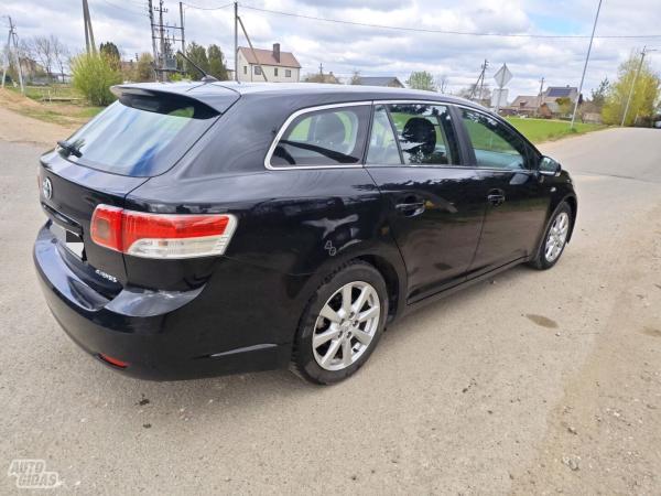 Melns Toyota Avensis 2010 Viļņa, ar dzinēja tilpumu 2.20 L un nobraukumu 370 tūkst. km par 2900 €, foto 4 vietnē AUTOMOTO.COM.LV