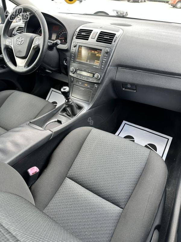 Black Toyota Avensis 2010 in Pabrade, with an engine capacity of 2.20 L and mileage of 258 thousand km for 5250 €, photo 7 on AUTOMOTO.COM.LV