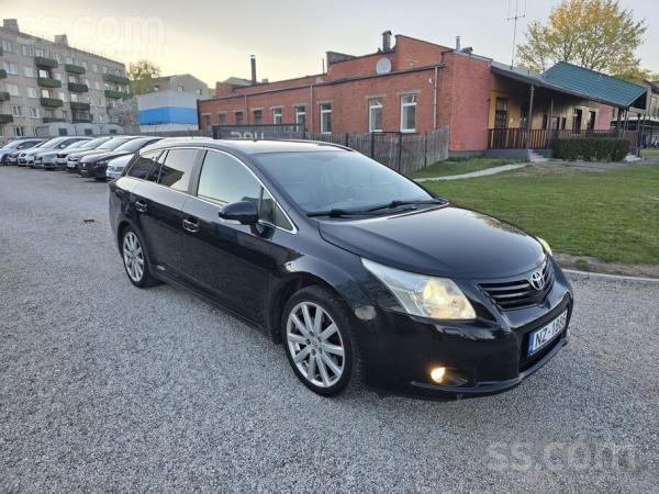 Черный Тойота Авенсис 2010 в Вентспилс, объемом двигателя 2.20 л и пробегом 320 тыс. км за 3650 €, фото 3 на AUTOMOTO.COM.LV