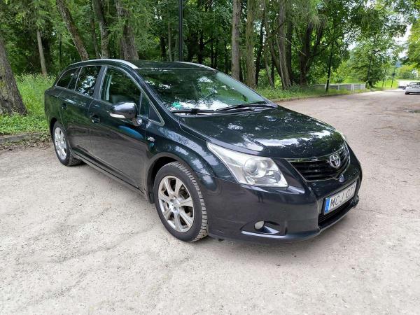 Black Toyota Avensis 2010 in Vilnius, with an engine capacity of 2.23 L and mileage of 164 thousand km for 4600 €, photo 2 on AUTOMOTO.COM.LV