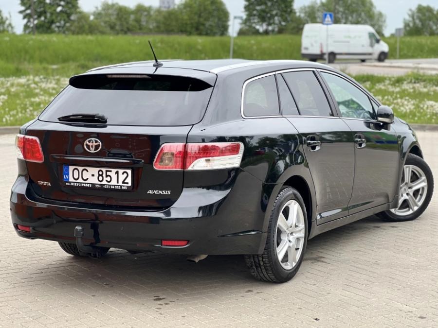 Черный Тойота Авенсис 2010 в Рига, объемом двигателя 2.20 л и пробегом 251 тыс. км за 6100 €, фото 3 на AUTOMOTO.COM.LV