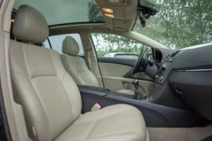 Черный Тойота Авенсис 2010 в Лиепая, объемом двигателя 2.20 л и пробегом 283 тыс. км за 5950 €, фото 13 на AUTOMOTO.COM.LV
