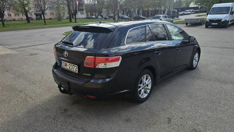 Черный Тойота Авенсис 2010 в Рига, объемом двигателя 2.00 л и пробегом 253 тыс. км за 5400 €, фото 6 на AUTOMOTO.COM.LV