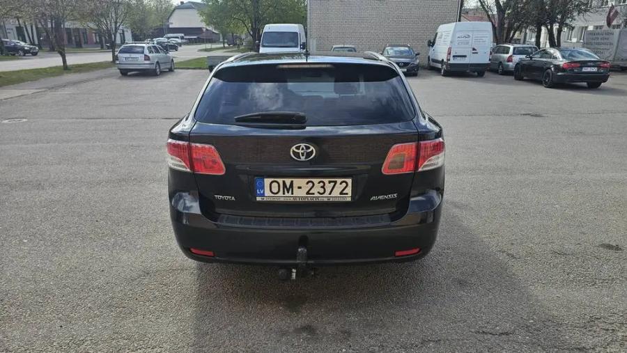 Черный Тойота Авенсис 2010 в Рига, объемом двигателя 2.00 л и пробегом 253 тыс. км за 5400 €, фото 7 на AUTOMOTO.COM.LV