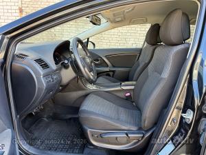 Melns Toyota Avensis 2010 Tallina, ar dzinēja tilpumu 2.00 L un nobraukumu 215 tūkst. km par 5690 €, foto 10 vietnē AUTOMOTO.COM.LV