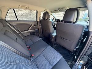 Melns Toyota Avensis 2010 Tallina, ar dzinēja tilpumu 2.00 L un nobraukumu 215 tūkst. km par 5690 €, foto 17 vietnē AUTOMOTO.COM.LV