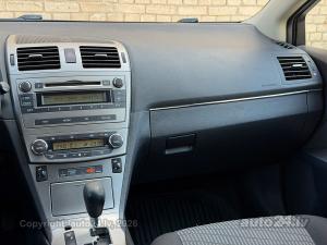 Melns Toyota Avensis 2010 Tallina, ar dzinēja tilpumu 2.00 L un nobraukumu 215 tūkst. km par 5690 €, foto 19 vietnē AUTOMOTO.COM.LV