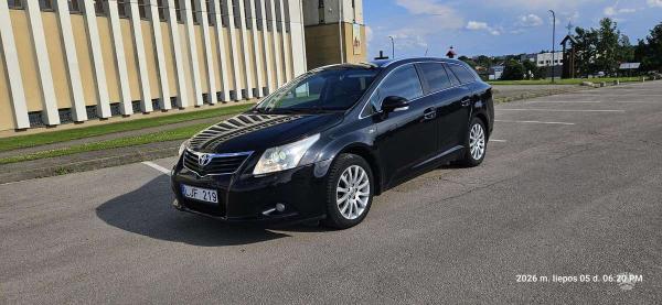 Black Toyota Avensis 2010 in Kaunas, with an engine capacity of 2.23 L and mileage of 336 thousand km for 3800 €, photo 6 on AUTOMOTO.COM.LV