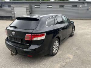 Melns Toyota Avensis 2010 Viļņa, ar dzinēja tilpumu 2.23 L un nobraukumu 350 tūkst. km par 2750 €, foto 5 vietnē AUTOMOTO.COM.LV