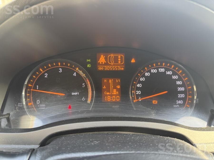 Melns Toyota Avensis 2010 Balvi, ar dzinēja tilpumu 2.00 L un nobraukumu 305 tūkst. km par 3000 €, foto 7 vietnē AUTOMOTO.COM.LV