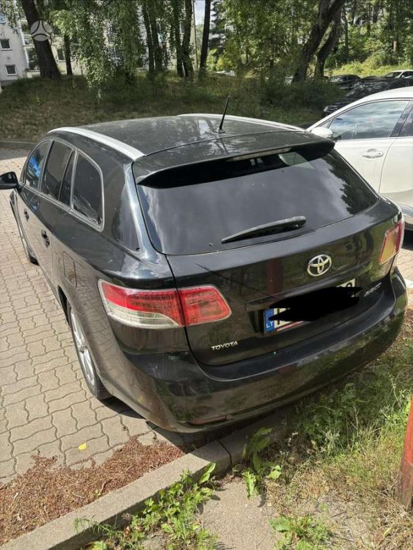 Melns Toyota Avensis 2010 Viļņa, ar dzinēja tilpumu 2.23 L un nobraukumu 256 tūkst. km par 3450 €, foto 4 vietnē AUTOMOTO.COM.LV