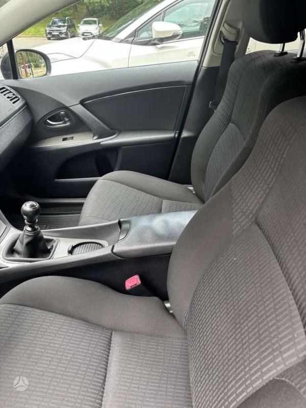 Melns Toyota Avensis 2010 Viļņa, ar dzinēja tilpumu 2.23 L un nobraukumu 256 tūkst. km par 3450 €, foto 7 vietnē AUTOMOTO.COM.LV