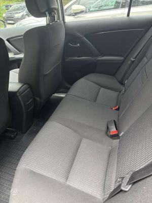Melns Toyota Avensis 2010 Viļņa, ar dzinēja tilpumu 2.23 L un nobraukumu 256 tūkst. km par 3450 €, foto 9 vietnē AUTOMOTO.COM.LV