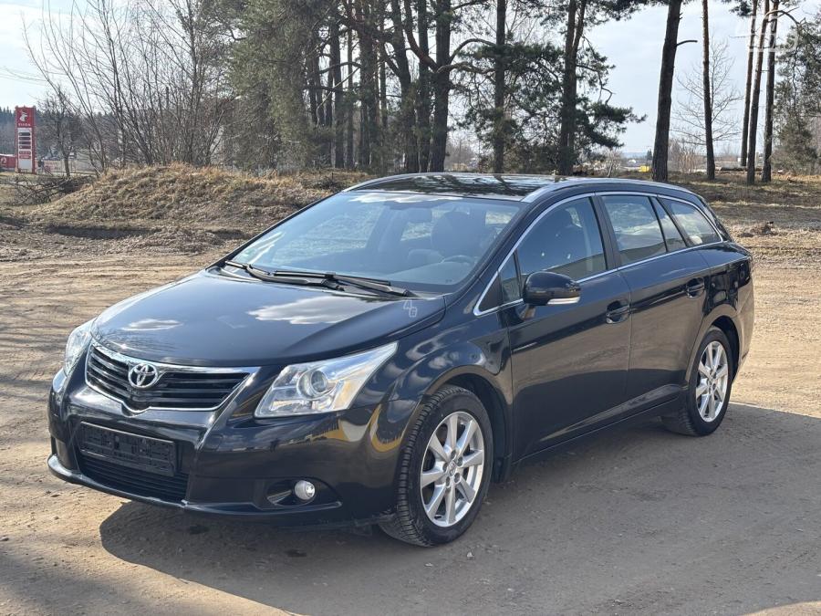 Melns Toyota Avensis 2010 Utena, ar dzinēja tilpumu 2.20 L un nobraukumu 240 tūkst. km par 3350 €, foto 1 vietnē AUTOMOTO.COM.LV