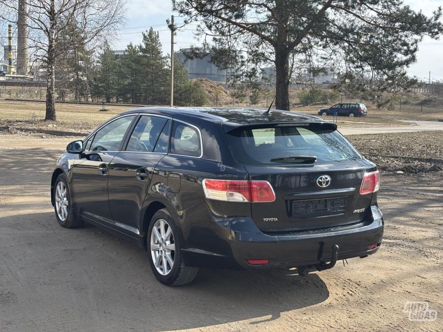 Melns Toyota Avensis 2010 Utena, ar dzinēja tilpumu 2.20 L un nobraukumu 240 tūkst. km par 3350 €, foto 8 vietnē AUTOMOTO.COM.LV