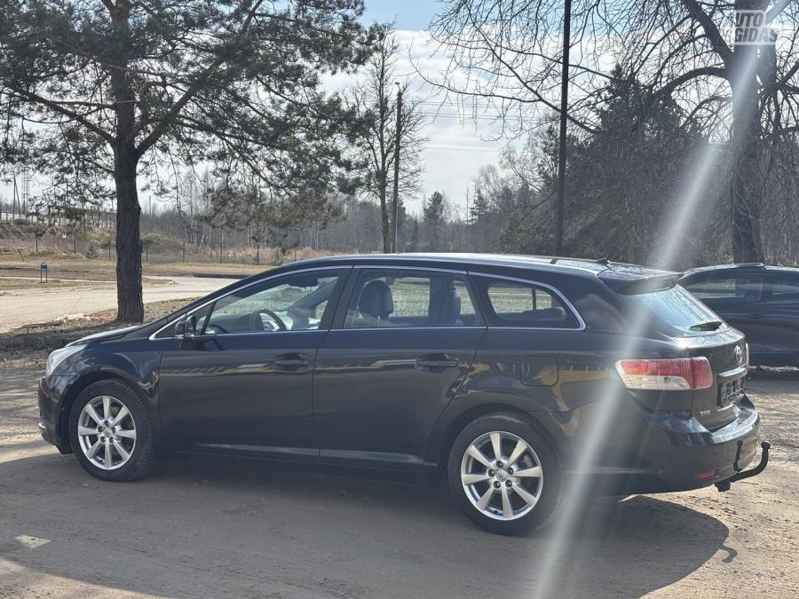 Melns Toyota Avensis 2010 Utena, ar dzinēja tilpumu 2.20 L un nobraukumu 240 tūkst. km par 3350 €, foto 9 vietnē AUTOMOTO.COM.LV