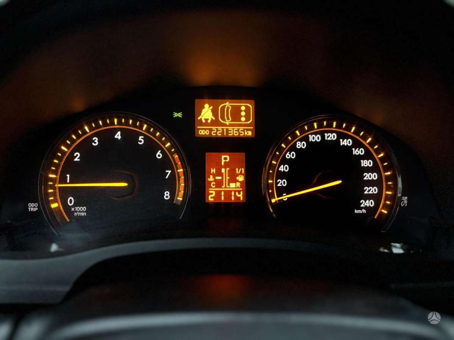 Черный Тойота Авенсис 2010 в Вильнюс, объемом двигателя 1.99 л и пробегом 221 тыс. км за 6500 €, фото 15 на AUTOMOTO.COM.LV
