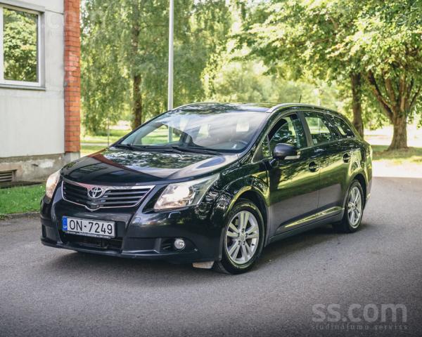 Черный Тойота Авенсис 2010 в Кулдига, объемом двигателя 1.80 л и пробегом 350 тыс. км за 3600 €, фото 1 на AUTOMOTO.COM.LV