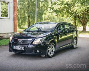 Черный Тойота Авенсис 2010 в Кулдига, объемом двигателя 1.80 л и пробегом 350 тыс. км за 3600 €, фото 1 на AUTOMOTO.COM.LV