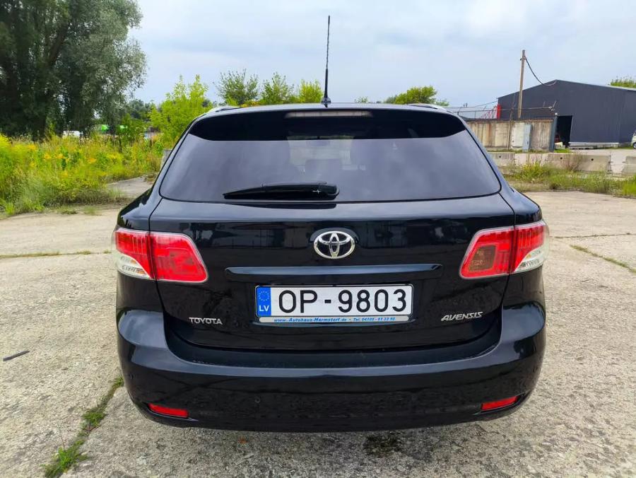 Melns Toyota Avensis 2010 Rīga, ar dzinēja tilpumu 2.20 L un nobraukumu 185 tūkst. km par 4700 €, foto 7 vietnē AUTOMOTO.COM.LV