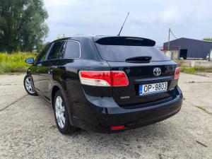 Melns Toyota Avensis 2010 Rīga, ar dzinēja tilpumu 2.20 L un nobraukumu 185 tūkst. km par 4700 €, foto 8 vietnē AUTOMOTO.COM.LV
